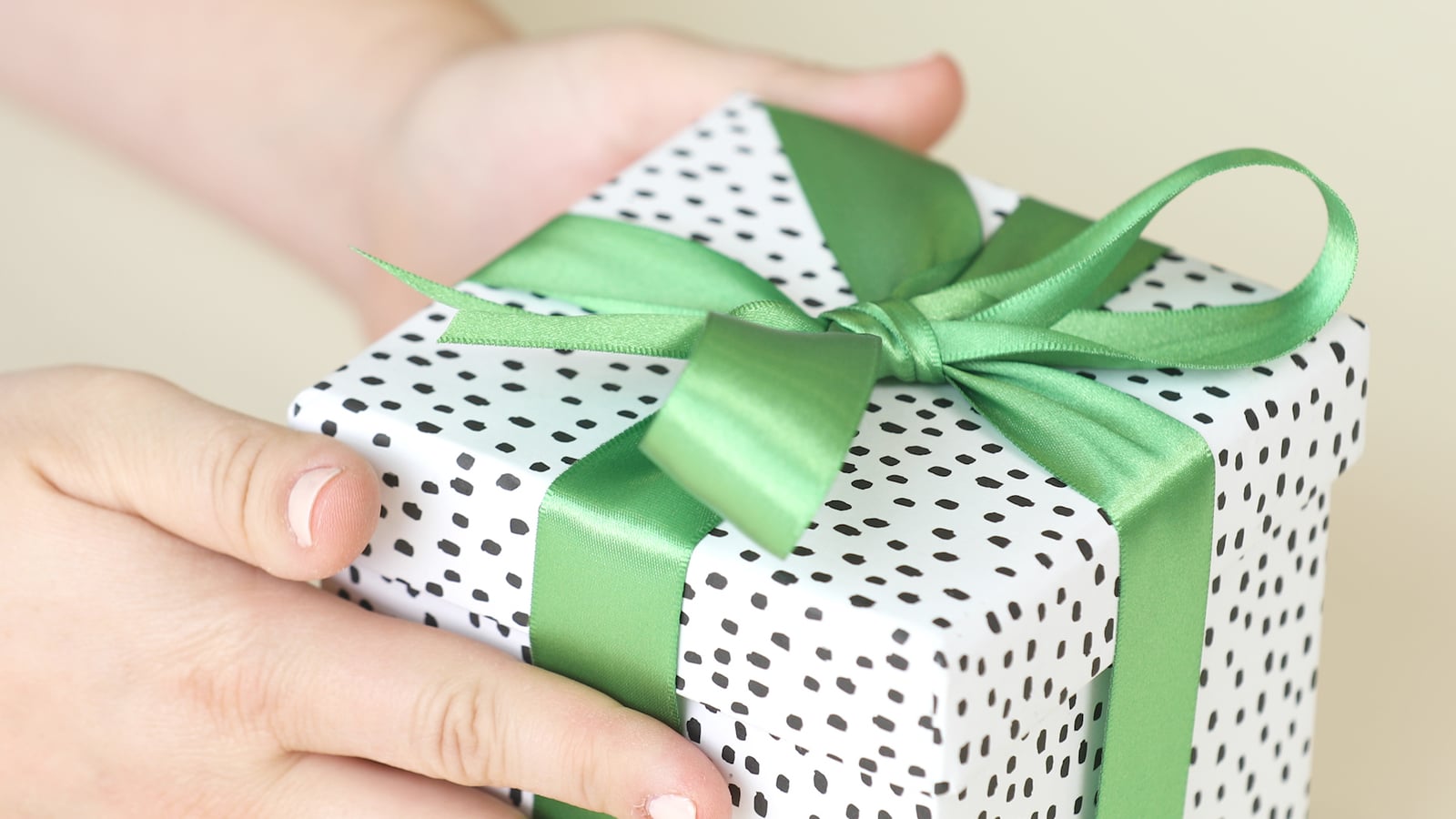 Video: The Perfect Bow - Dish Works