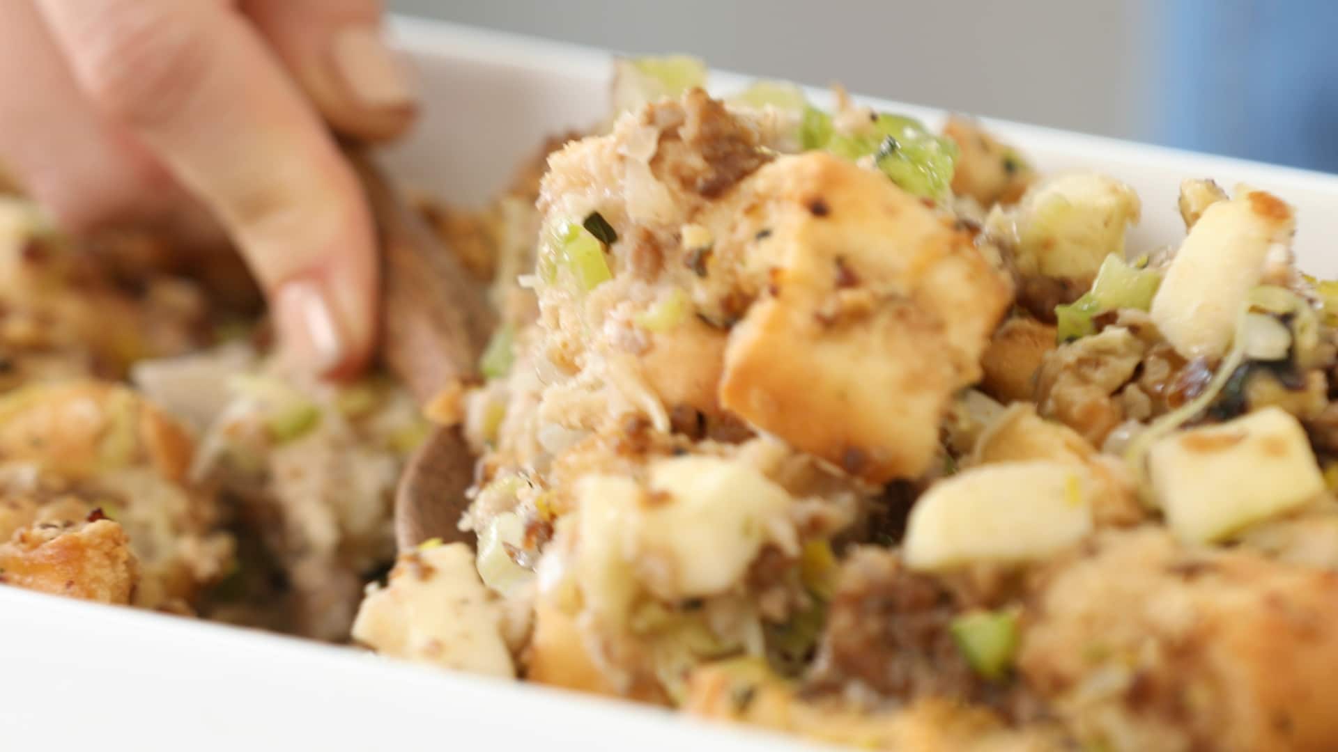 Video: How to Make Stuffing From Scratch - Dish Works